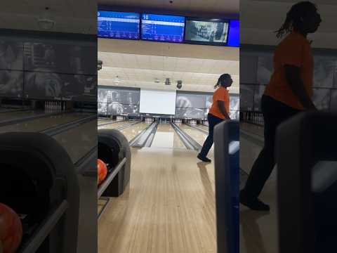 POV: YOU DIDNT EXPECT TO HIT THE POCKET AND SPLIT #bowling #bowler #shorts