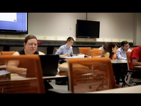 Kelley +1 MSA is a better option for aspiring auditor