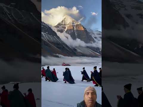 The energy magnetic field from the "center of the universe" kailash, pray 🙏🙏🙏