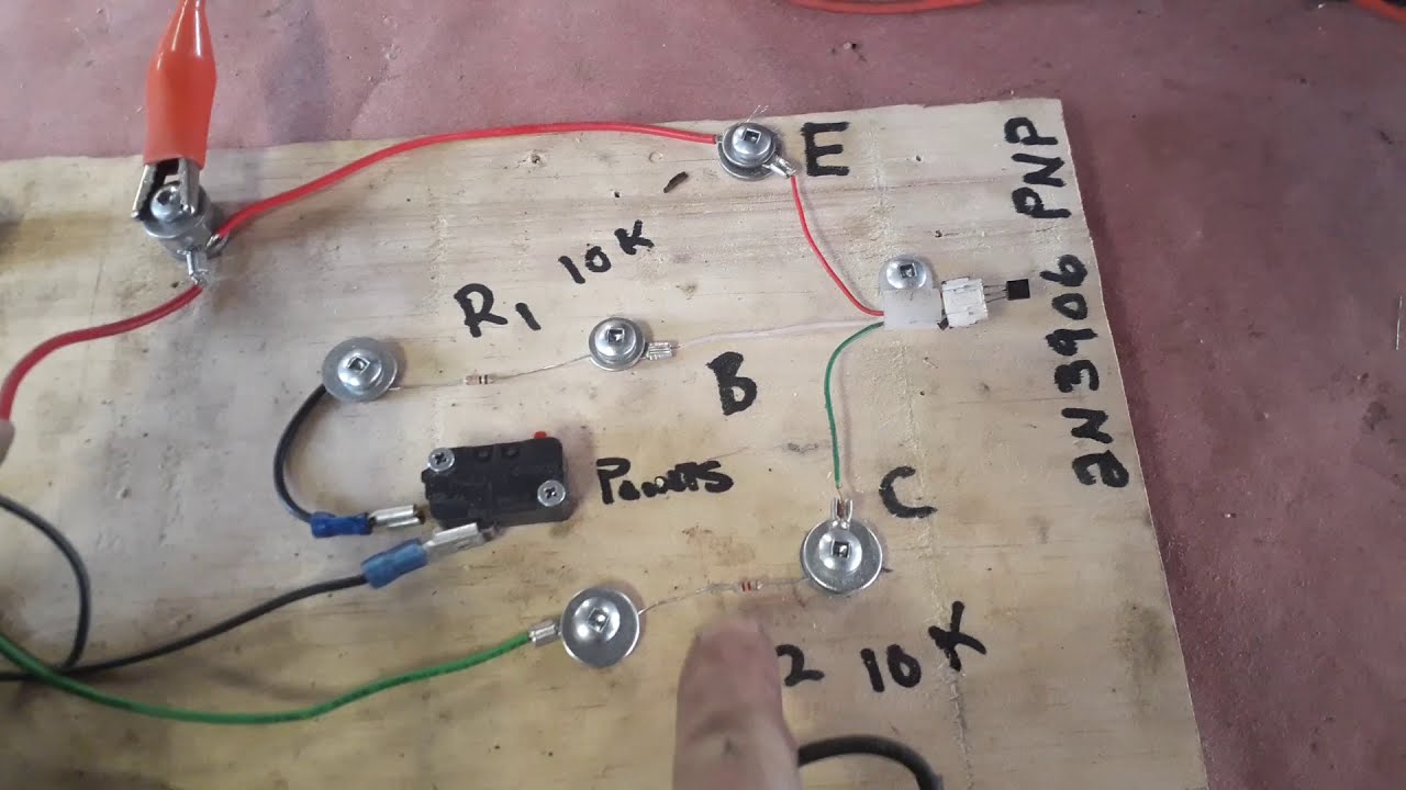 Electronic  ignition conversion using points to trigger