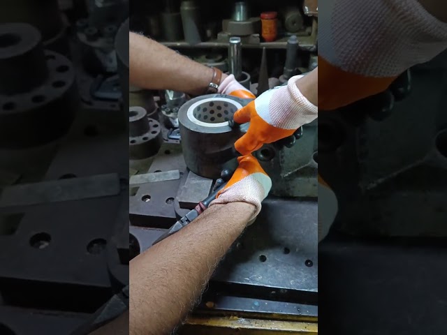 Toggle Pins - Toshiba machine toggle bush and pin Manufacturer from Mumbai