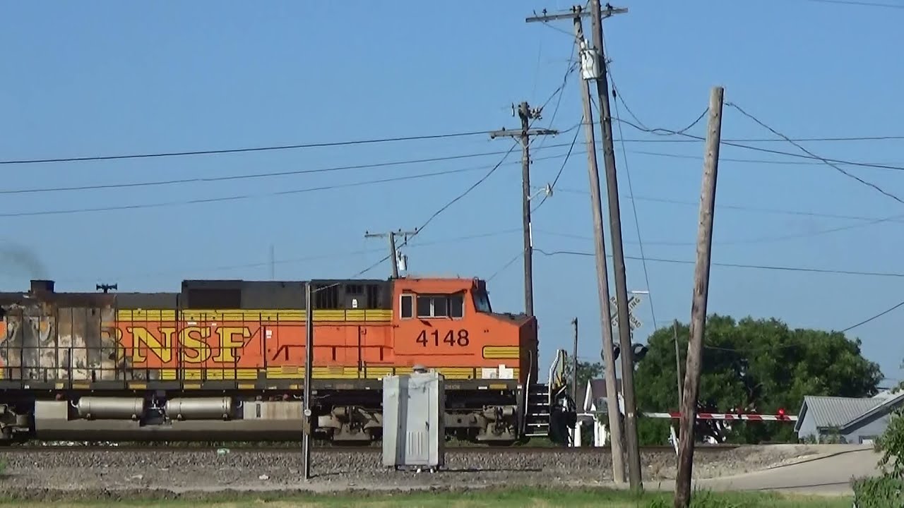 BNSF 4148 North at Rogers, TX. Nathan K3LA 7/21/15