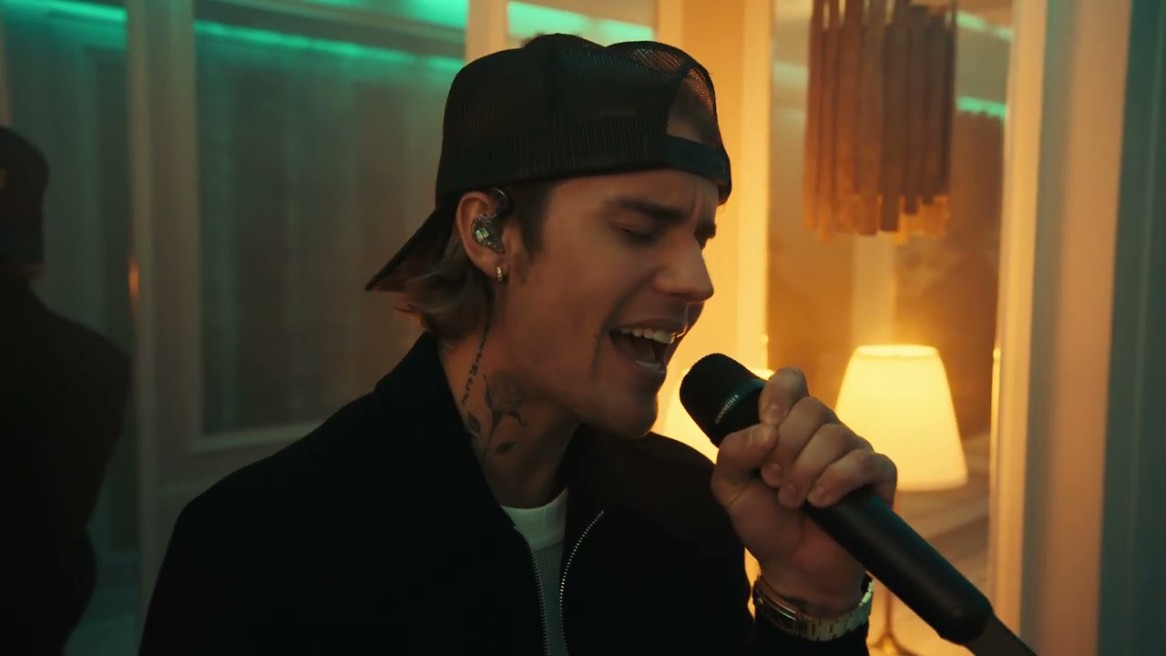 Justin Bieber - Off My Face (Live from Paris)