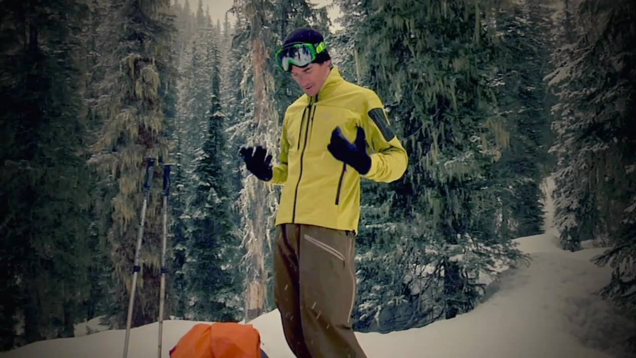 ARC'TERYX Technologies - Softshell vs Hardshell