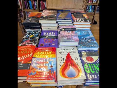 Topping and Company bookshop in Edinburgh β€οΈ #books #bookish #reading #bookshopping #edinburgh