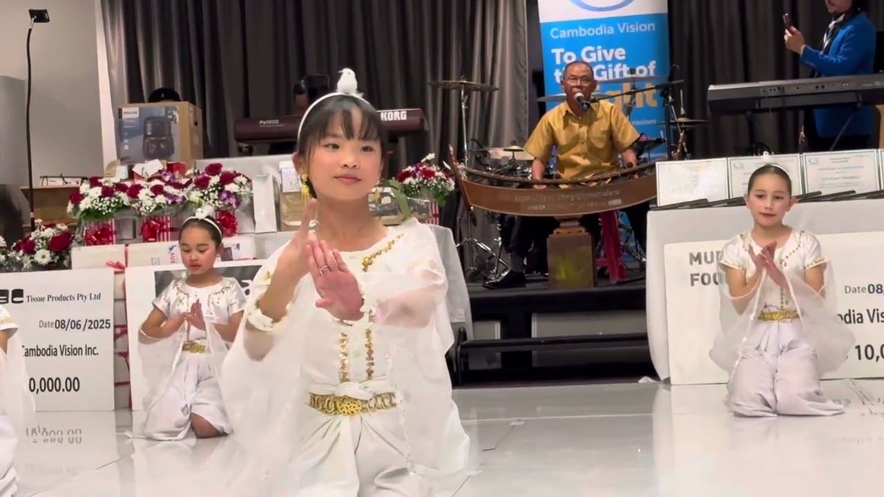 CLAC Robam Preap Sor Performed during Cambodia Vision Charity Function 2025