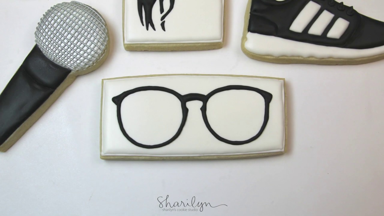 How to Make Hipster Glasses Cookies!