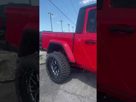 2021 Jeep Gladiator: Overland