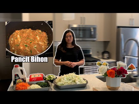 Pancit Bihon Noodles | Popular Filipino Dish