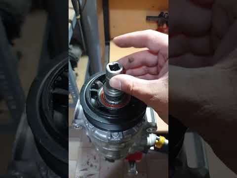 AC compressor clutch broken Denso #repair #accompressor #denso #audi #mercedes #skoda #volkswagen