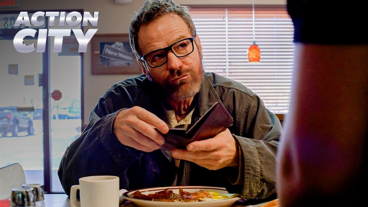 Walter Buys a Machine Gun at Denny's | Breaking Bad (Bryan Cranston, Jim Beaver)