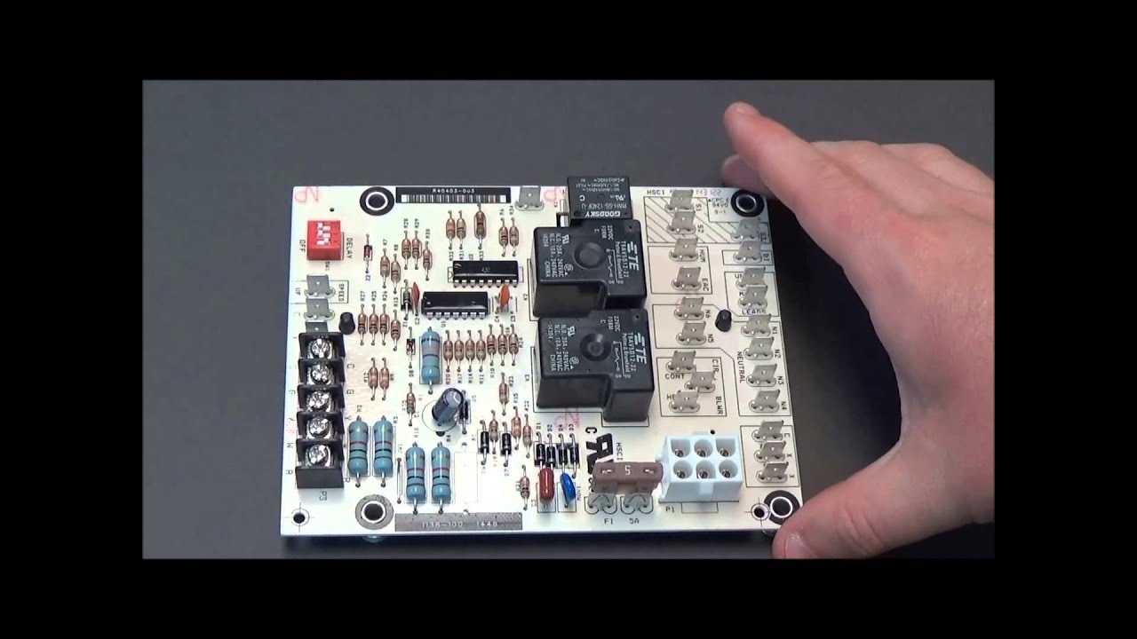 Lennox R40403-003 Circuit Board