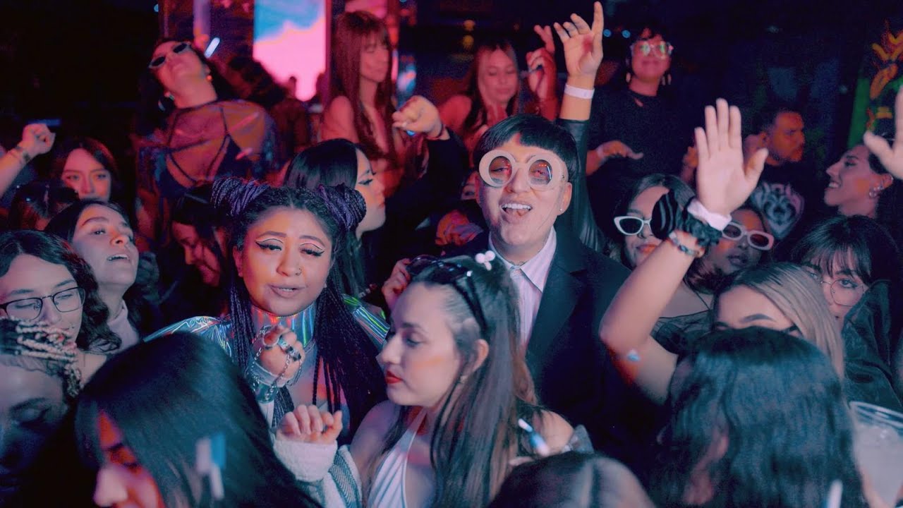 Lyrics & Translations of Métete De Todo by Dani Flow | Popnable