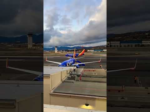 Burbank Airport #burbank #california #airport #aviation