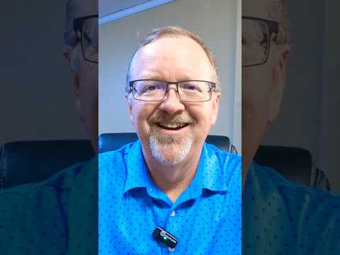 How do auctioneers talk fast. #auctioneer #auction #auctions #auctionmarket