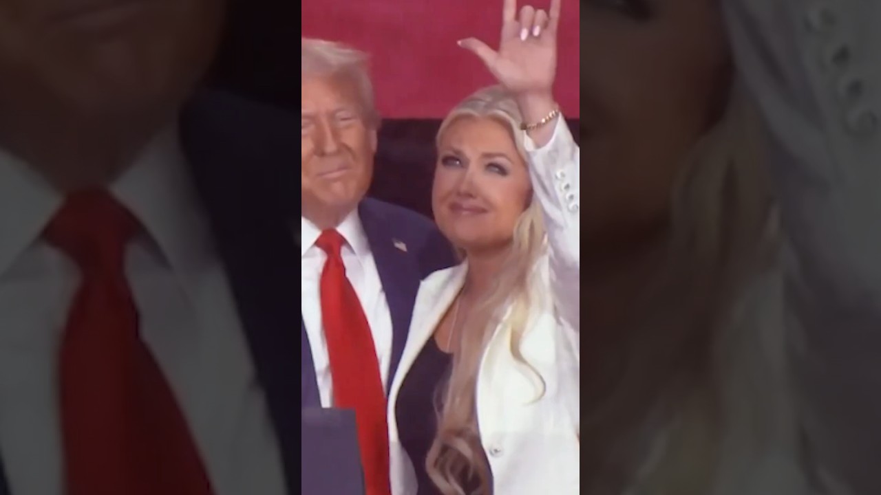 DEVIL HORN Erika Kirk Flashes Hand Signals At Charlie Kirk Funeral