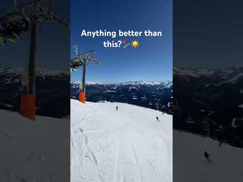 Is there anything better than skiing and perfect weather?! ⛷️🏂☀️