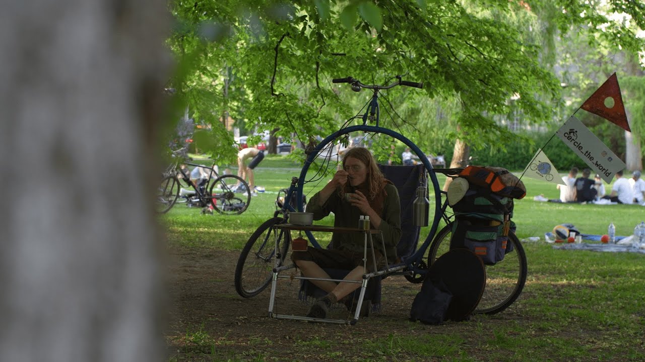 This Bike Is a Real-Life Transformer, Turns Into a Full Home on Wheels ...