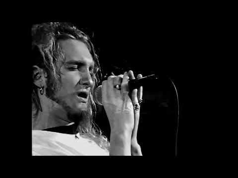 ALICE IN CHAINS -remastered- 1990 LIVE FACELIFT (AT THE MOORE THEATRE)