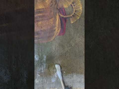 The Conservation: Removal of yellow varnish to the expensive oil #painting