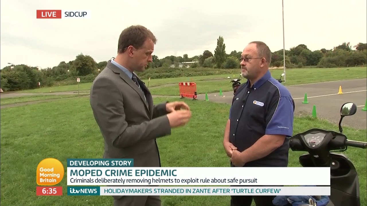 How to Avoid Getting Caught Up in the Moped Crime Epidemic | Good Morning Britain