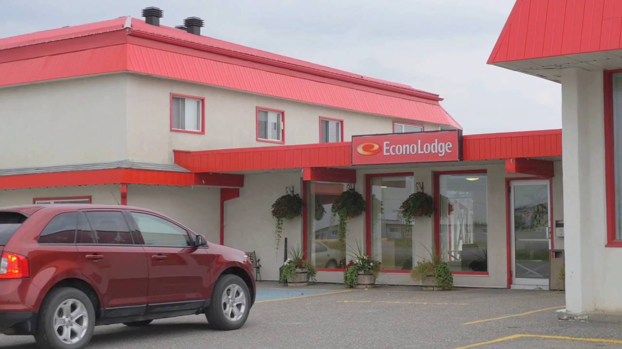 Econo Lodge in New Liskeard, ON