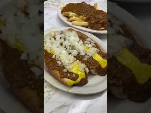 Anthony Bourdain’s Favorite Spot in Detroit! #anthonybourdain #detroit #hotdog #chili #diner