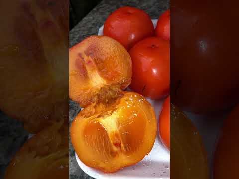 Caqui, fruta parece com Tomate #natural #frutas #agro #frutasnaturais