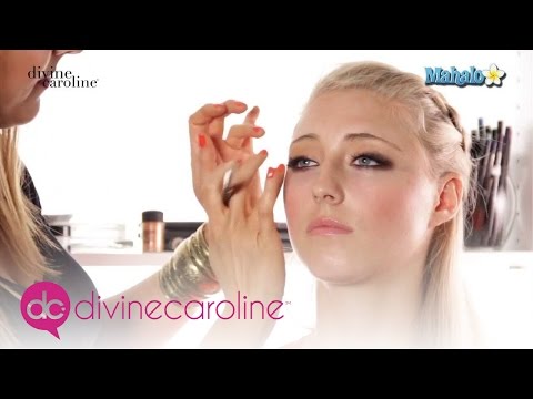 Choosing the Right Eye Shadow for Blue Eyes | MORE