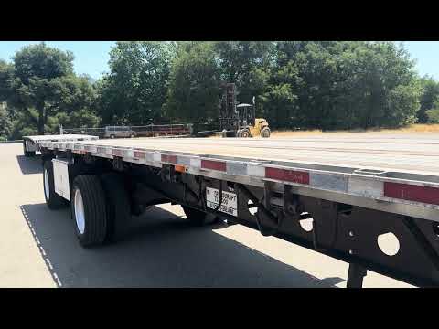 1999 Transcraft 2 Axle Flatbed Trailer-U13303