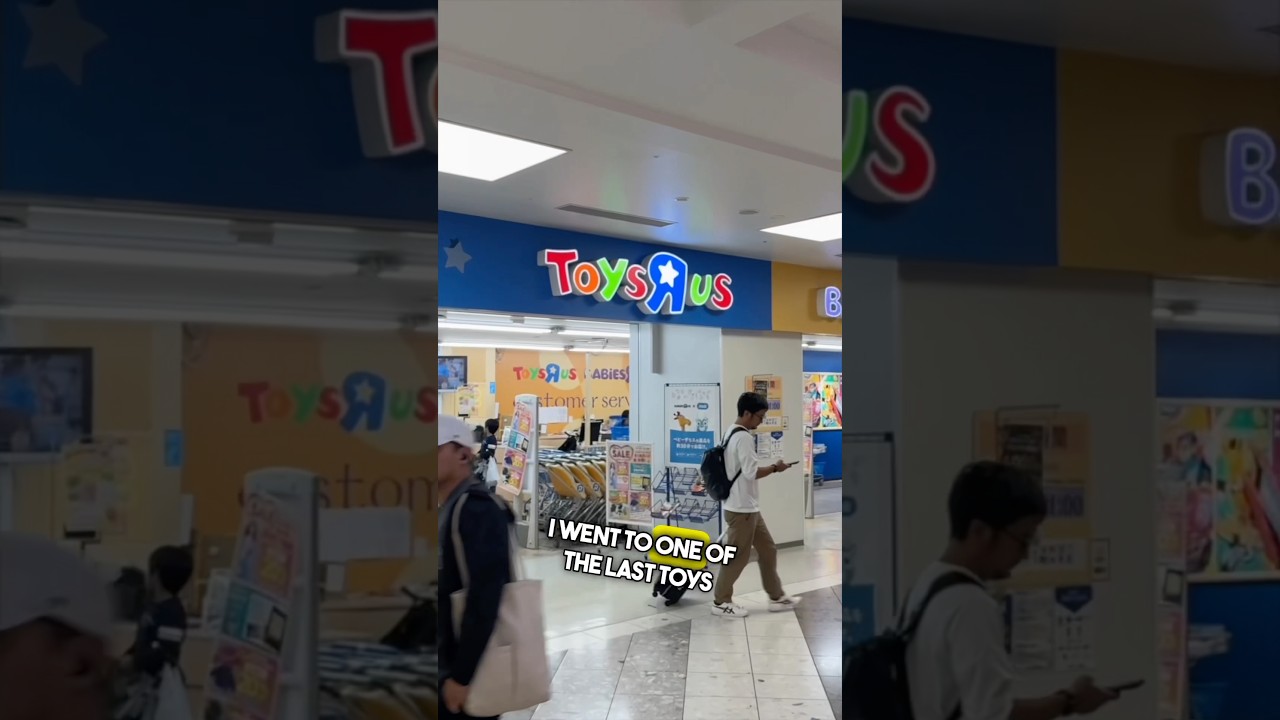 Last ToysRUs In The World 😰