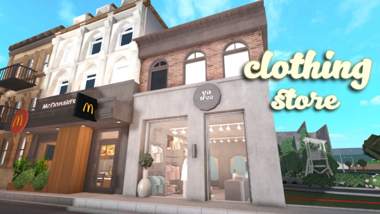 building a bloxburg CLOTHING STORE in my lakeside town