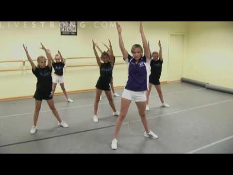 How to Do Cheerleading Dance Combinations