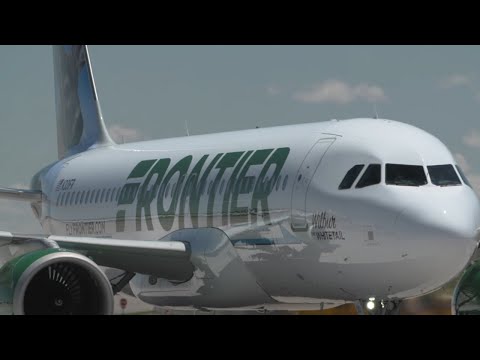 Frontier Airlines offers free checked bags as Southwest Airlines ends signature deal