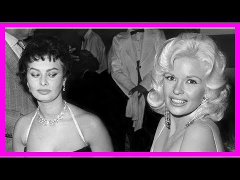 The true story behind sophia loren’s iconic side-eye to jayne mansfield