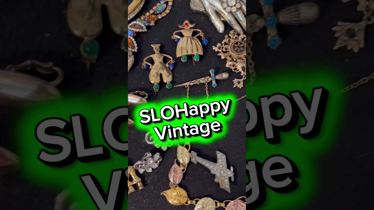 Time to Sparkle! See the latest finds! #vintagejewelry #costumejewelry #jewelryreels