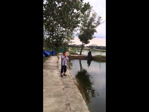2013 08 18 Damai Fishing Village Ah Lai 02 GT Part 1