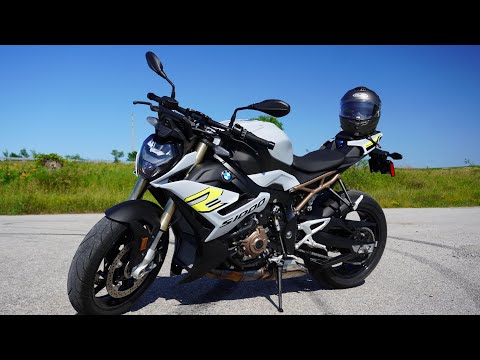 2022 BMW S 1000 R Motorcycle Review: A Full-On Superbike
