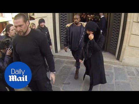 Kim Kardashian continues to cover up in Paris in huge beanie - Daily Mail