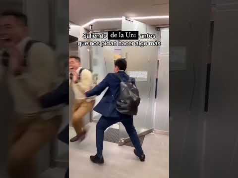 MEME universitario