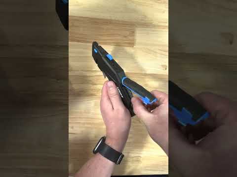How to change the blades in HART's Pro Grip Utility Knife #shorts #doitwithhart