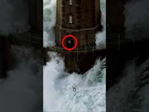 Why can't a tsunami also defeat the lighthouse?