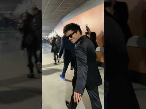 @brunomars backstage at the #Grammys 😍
