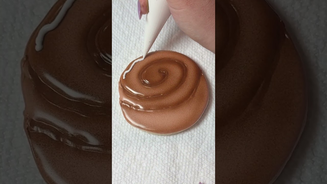 👩🏽‍🍳 #baking #satisfying #decoratedcookies #cookieart #cookiedecorating #cookies #royalicing #bun