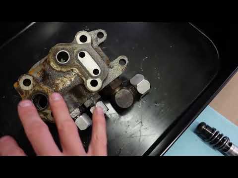 Reassembling The Drott 85RM2 Valve Body(Crane 10) #diy #crane #hydraulics #mechanic #seals #project