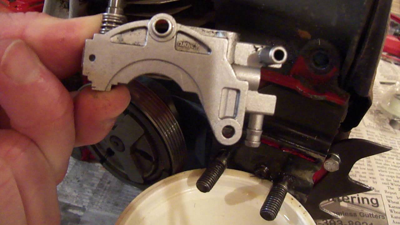 Redmax G5000 oiler