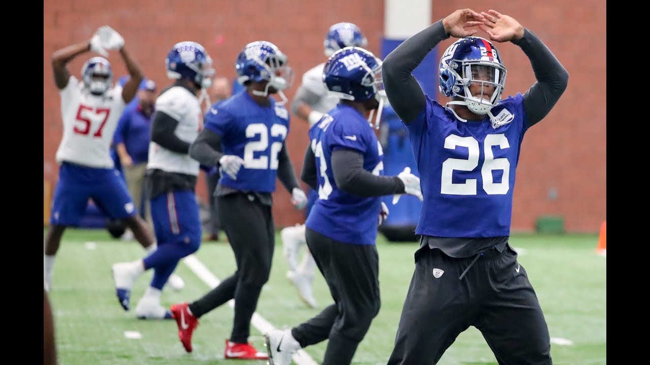Giants RB Saquon Barkley preps for OTA workout