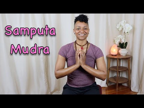 Samputa Mudra for Peace and Authenticity