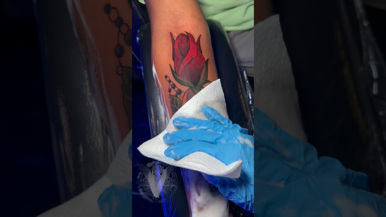 3 clients in 1 all day session ⚡️#colortattoo #tattooartist #armtattoo #rosetattoo #tattooideas