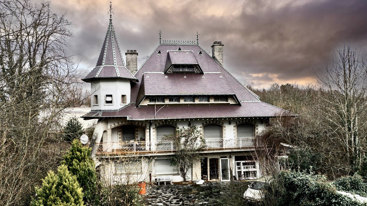 Exploring an Abandoned Murder Mansion of an Unsolved Case | Everything was Left Inside & 8 Cars